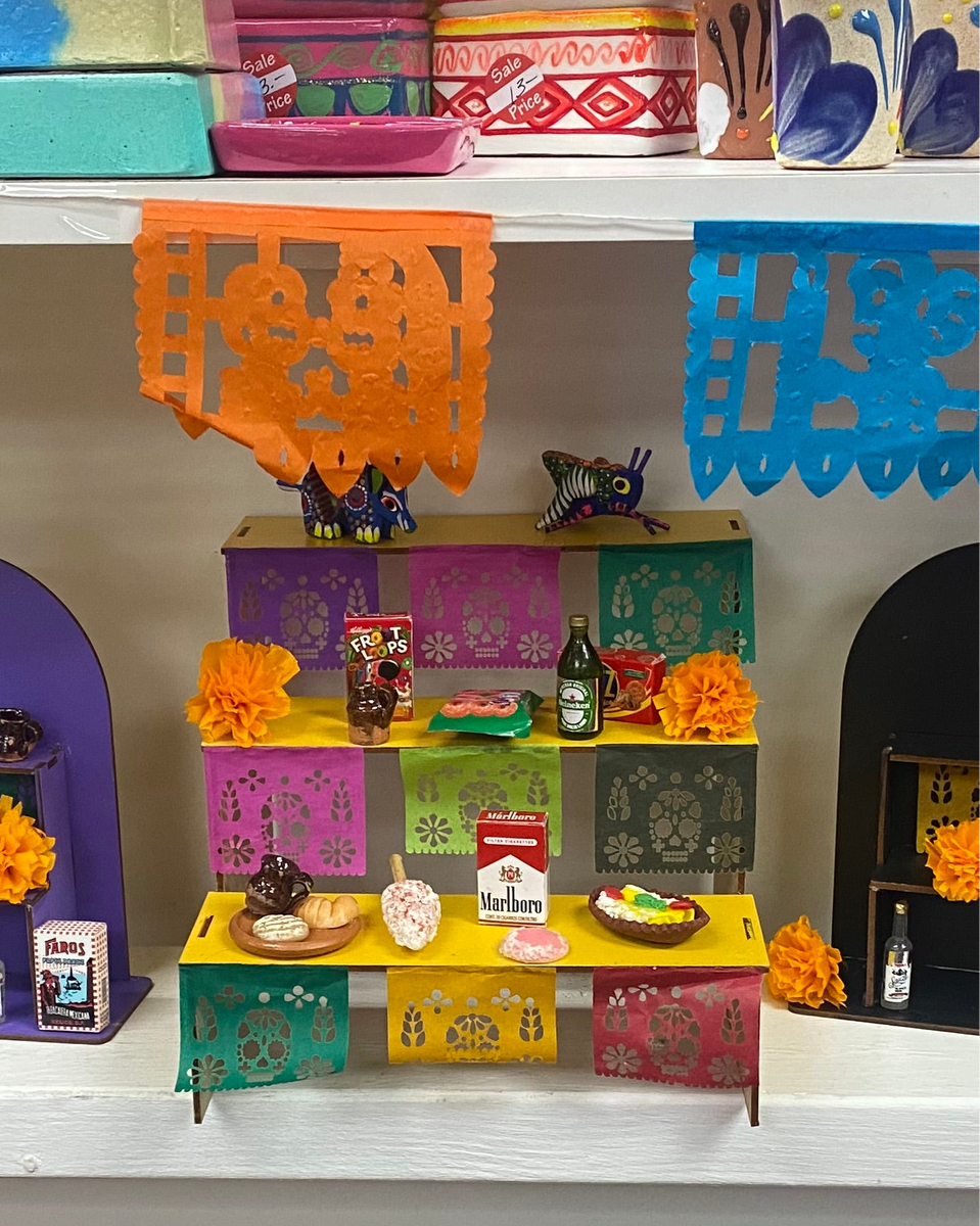 Day of the Dead Small Ofrenda Altar – Cielito Lindo