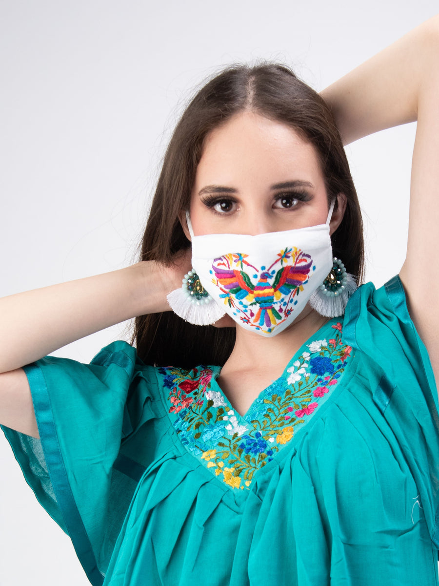 Mexican Embroidered Corazon Otomi Face Mask – Cielito Lindo